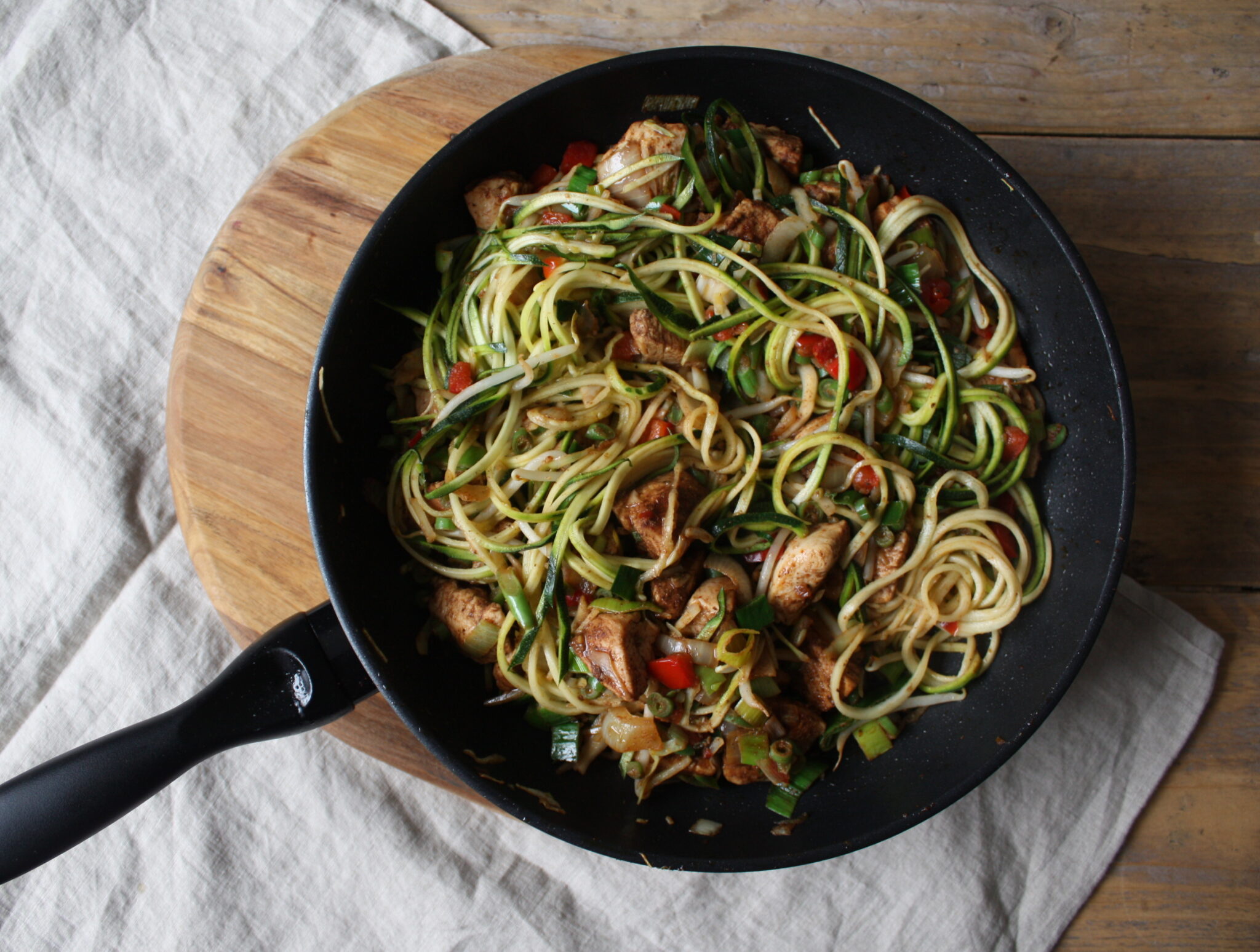 10x Courgetti recepten | pasta gemaakt van courgette | Betty's Kitchen