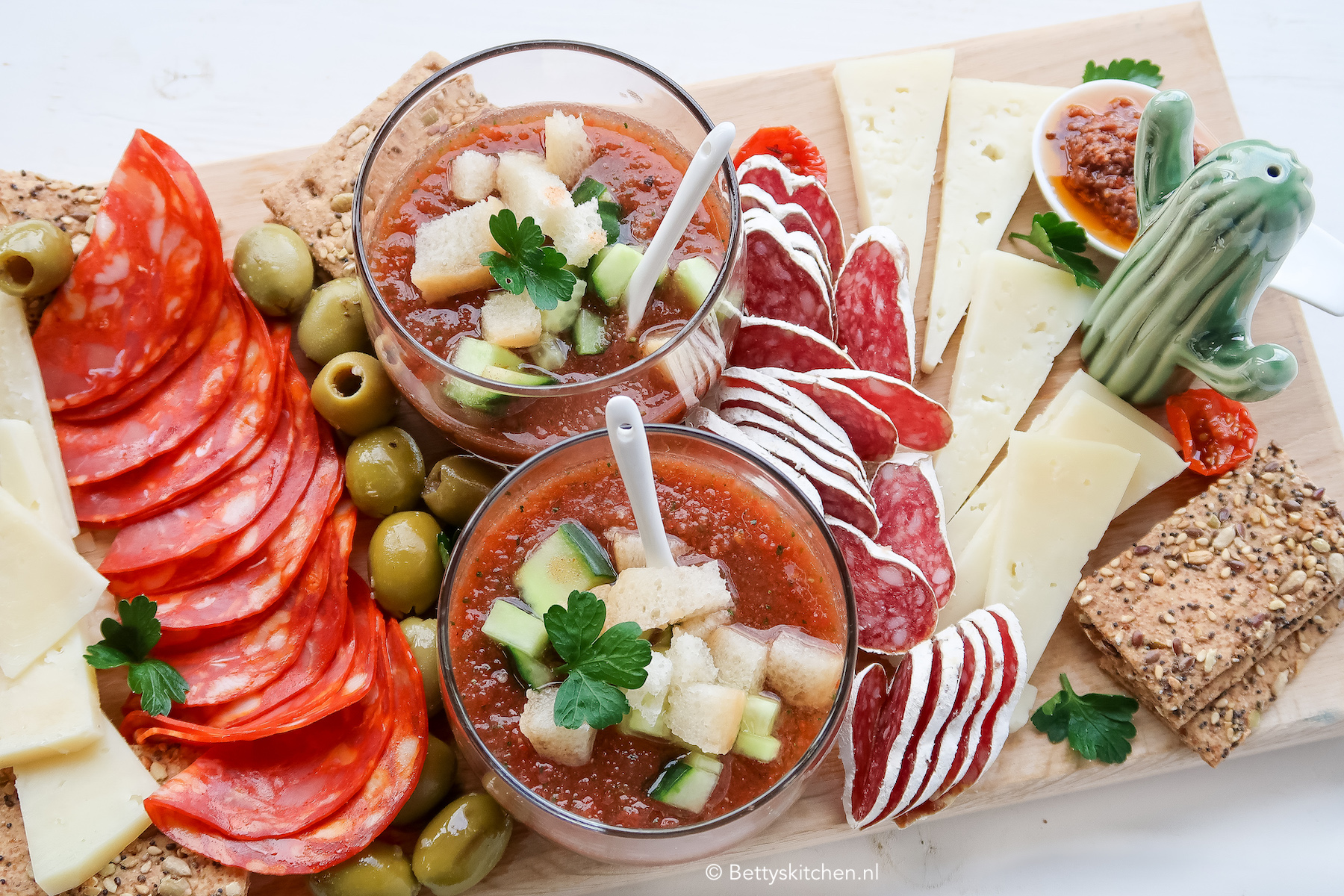 Tapas plank maken (video) | Recept | Betty's Kitchen