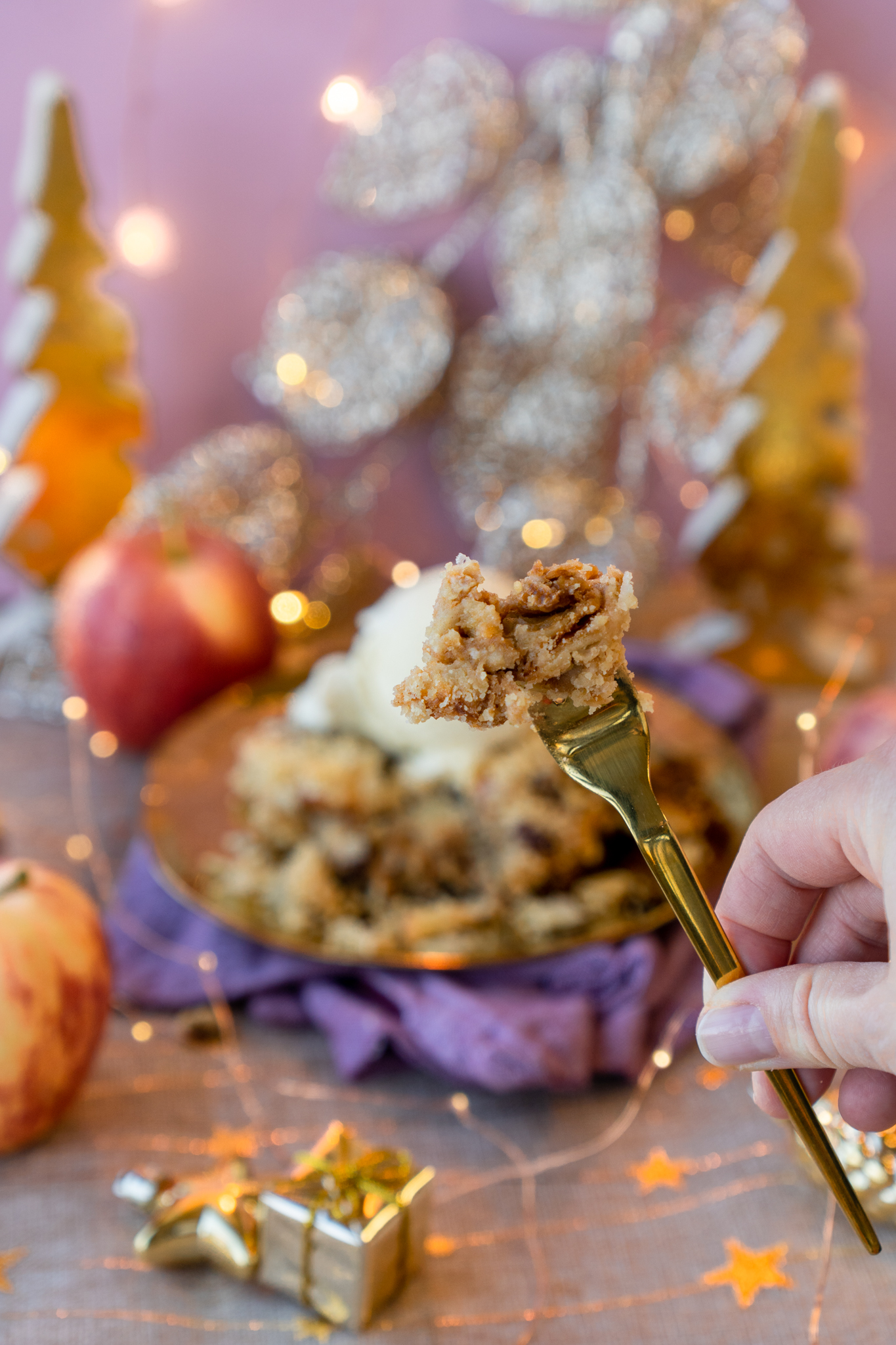 Crumble met croissants en appel (video) | Recept | Betty's Kitchen
