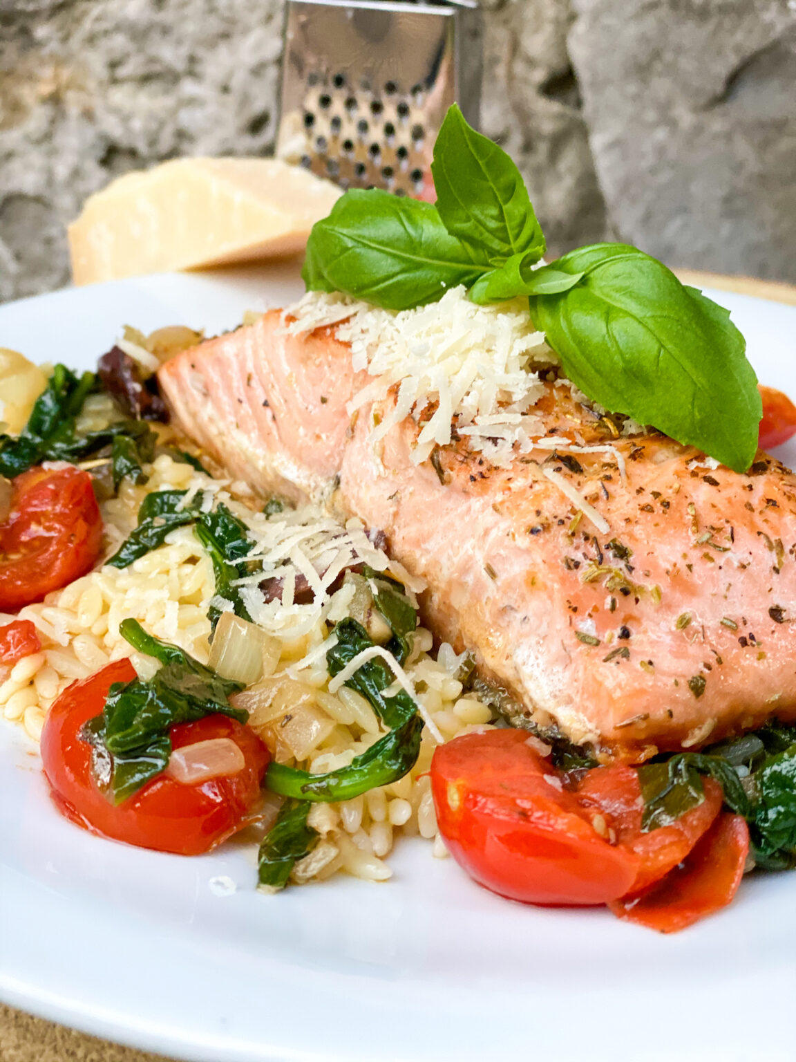 Zalm met orzo en spinazie | Recept | Betty's Kitchen