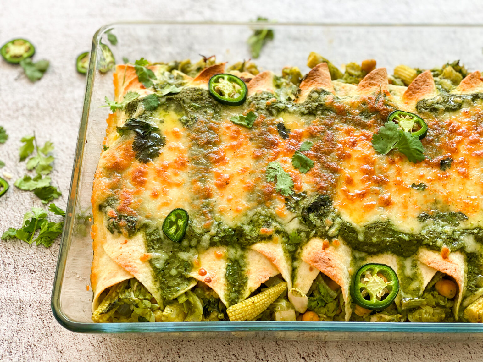 Enchiladas met groene salsa en jackfruit | Recept | Betty's Kitchen
