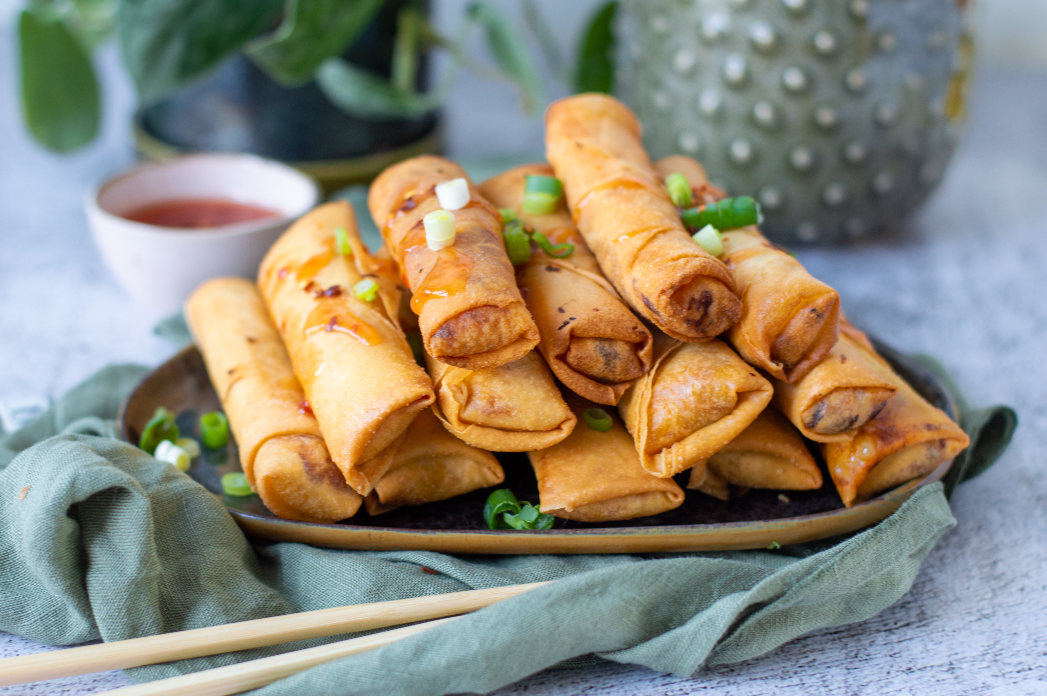 Vegetarische Loempia's - Spring Rolls (video) | Recept | Betty's Kitchen