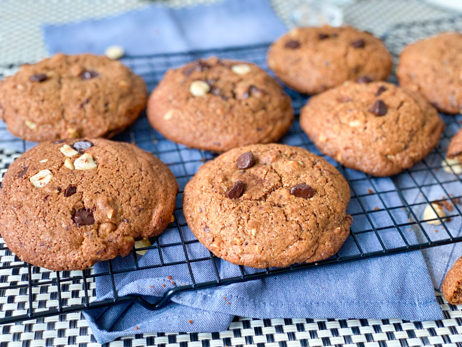Hazelnoot Koffie Koeken met Chocolade • Betty's Kitchen