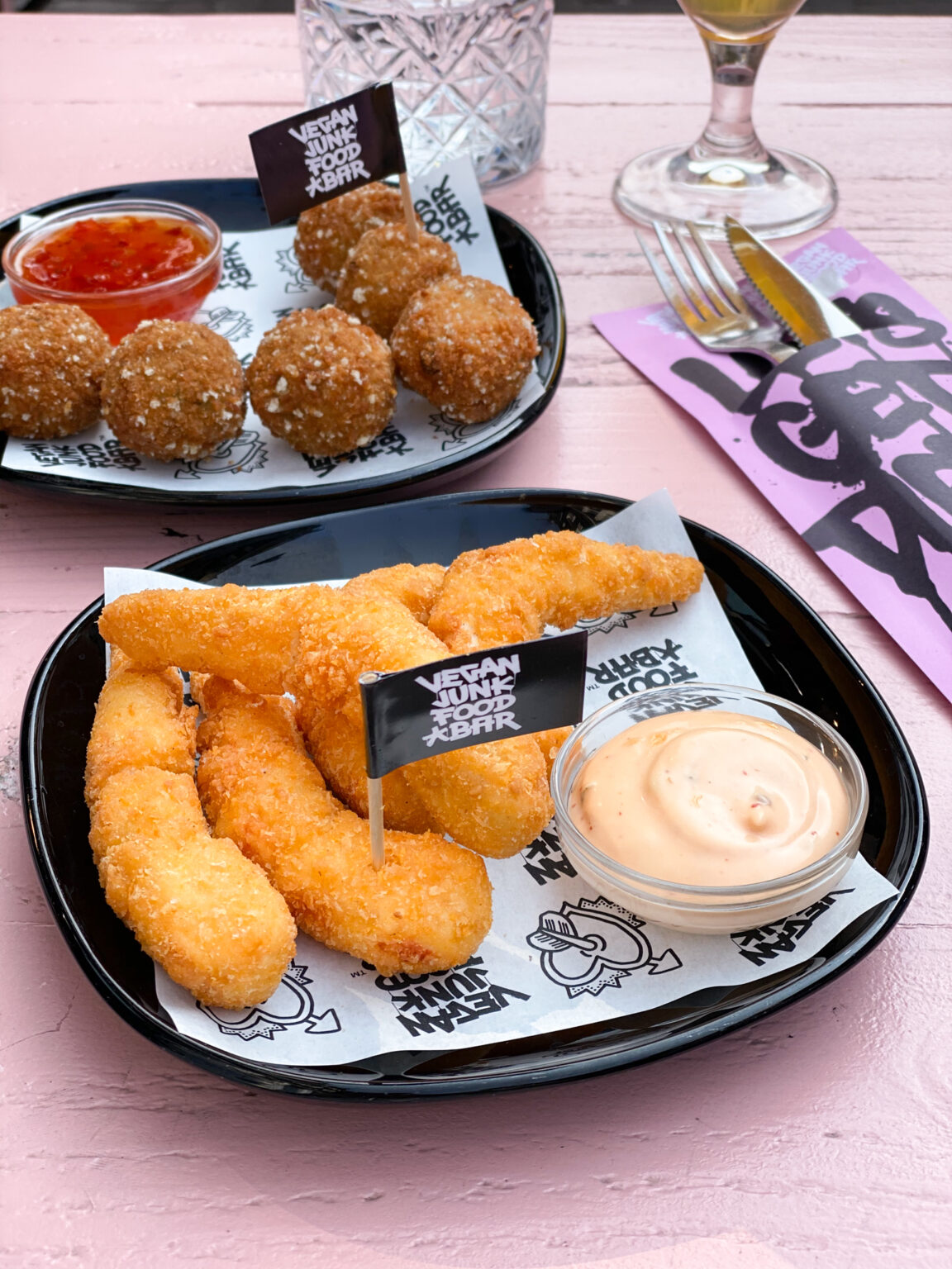 Vegan Junk Food Bar in Amsterdam | Restaurant Review | Betty's Kitchen