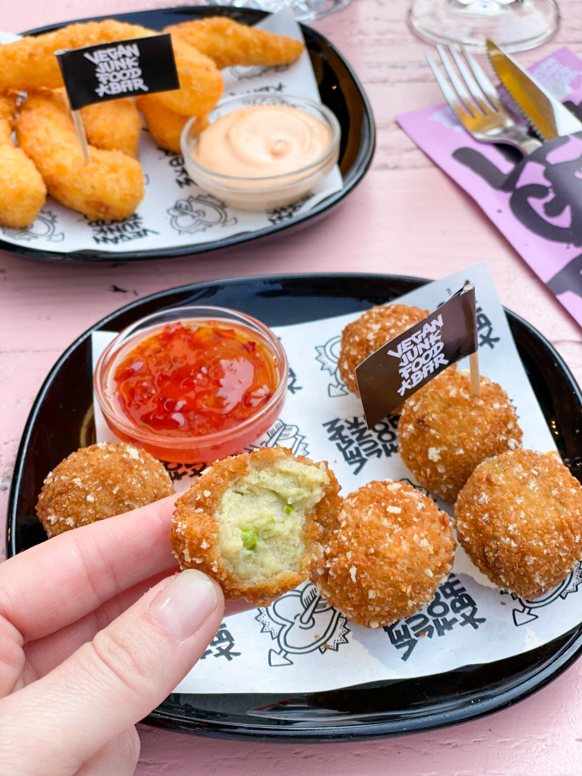 Vegan Junk Food Bar in Amsterdam | Restaurant Review | Betty's Kitchen