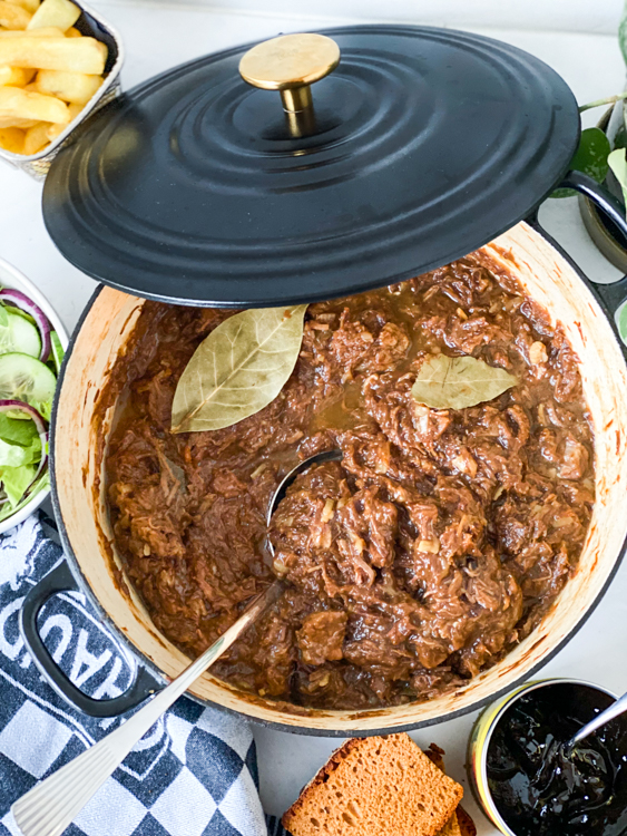 Limburgs Zuurvlees (Zoervleisj) | Recept | Betty's Kitchen