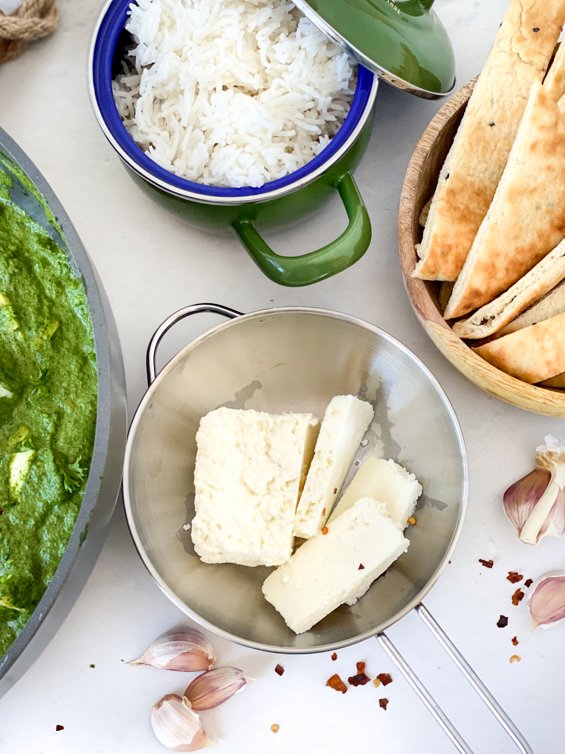 Spinazie curry met paneer (Palak paneer)