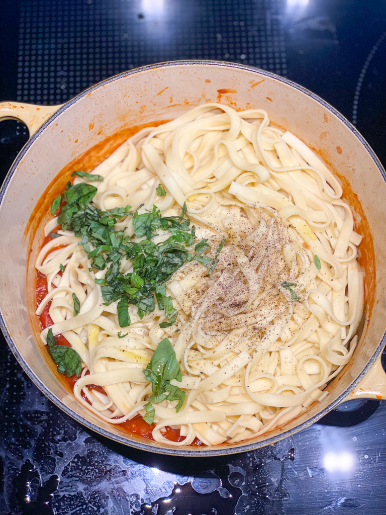 Pasta 'Datterini' met burrata • Betty's Kitchen