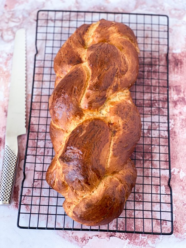 Luxe vlechtbrood (Hefezopf) | Recept | Betty's Kitchen