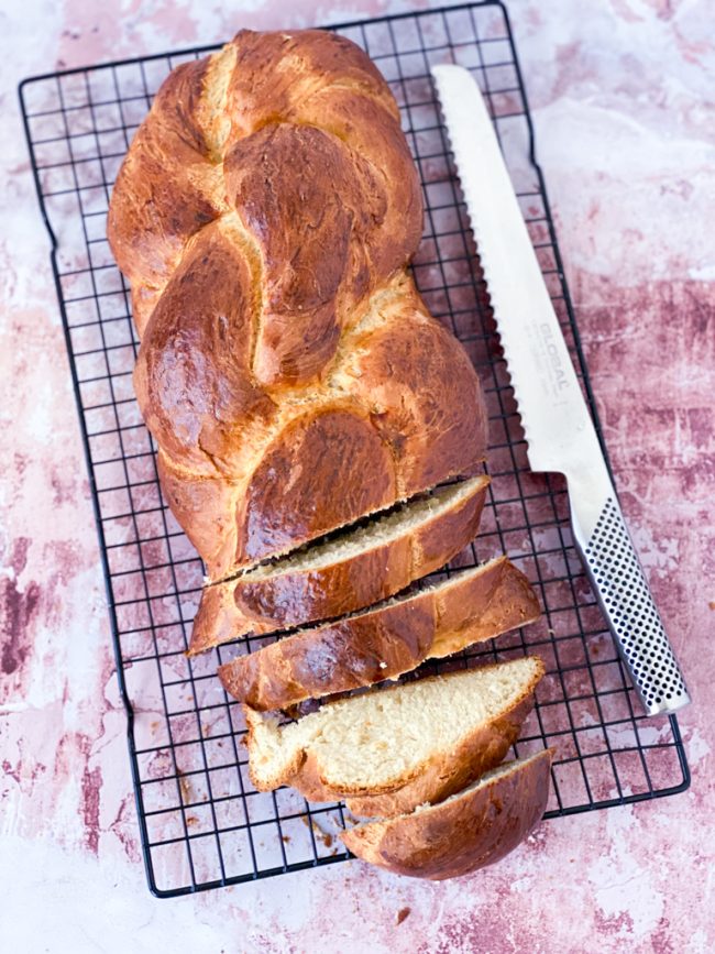 Luxe vlechtbrood (Hefezopf) | Recept | Betty's Kitchen