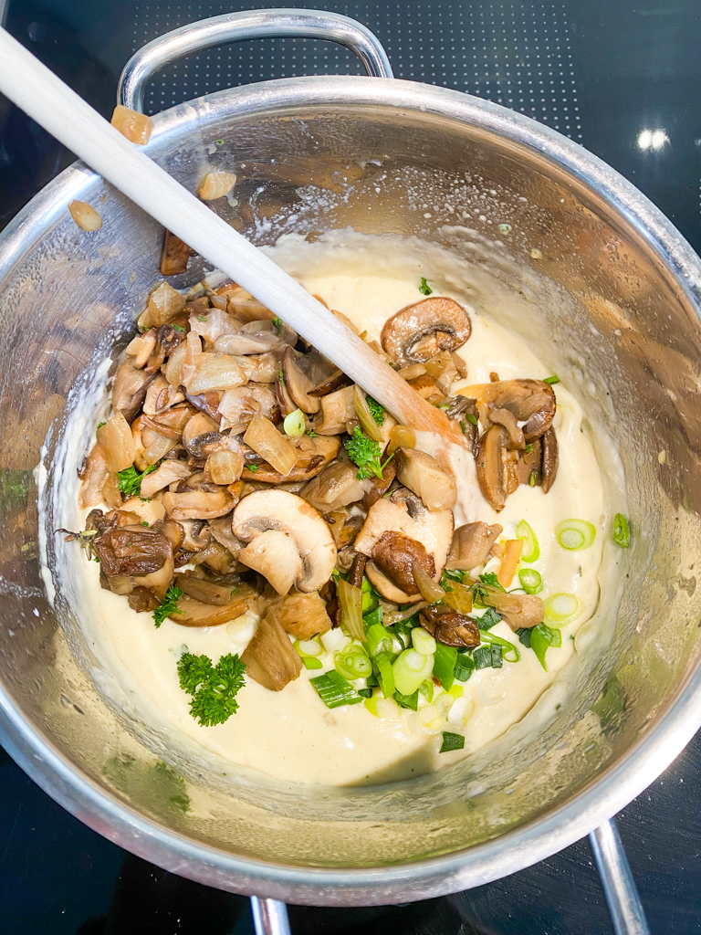 Pasteitjes met champignonragout | Kerst Recept | Betty's Kitchen