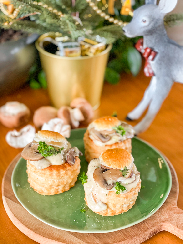Pasteitjes met champignonragout | Kerst Recept | Betty's Kitchen