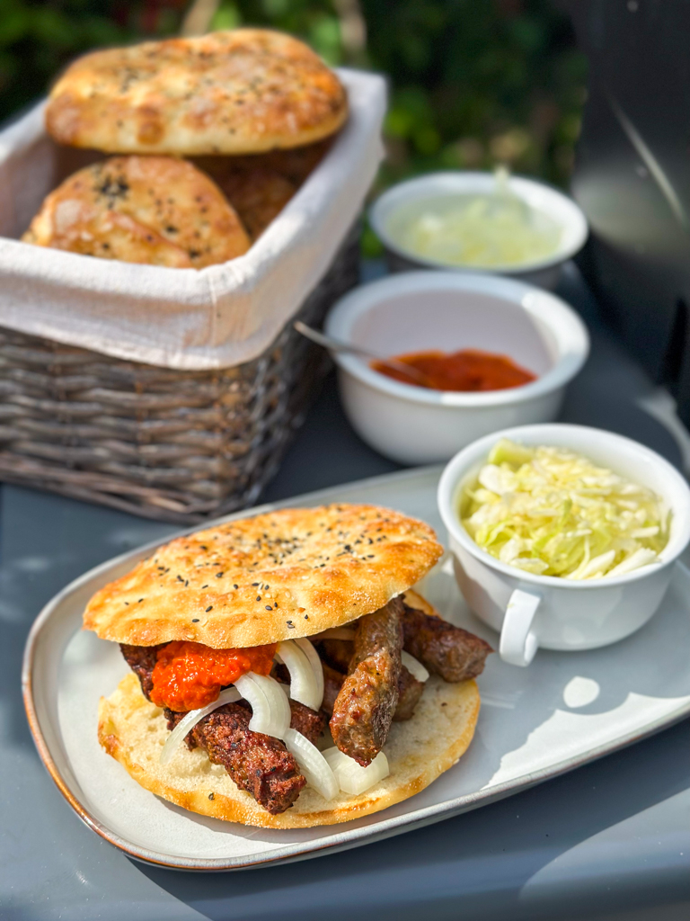 Lepinja (Platbrood uit de Balkan) | Recept | Betty's Kitchen