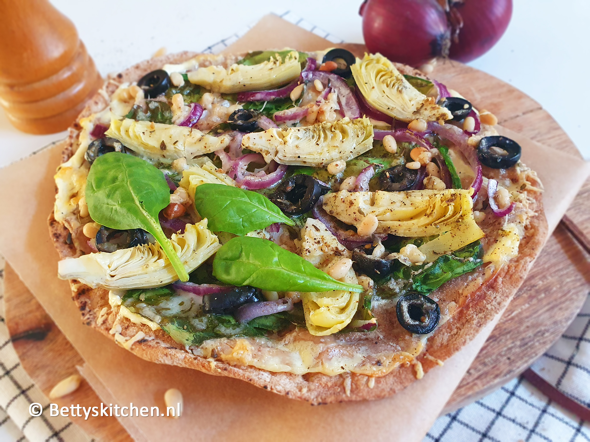 Tortizza met artisjok en rode ui | Recept | Betty's Kitchen