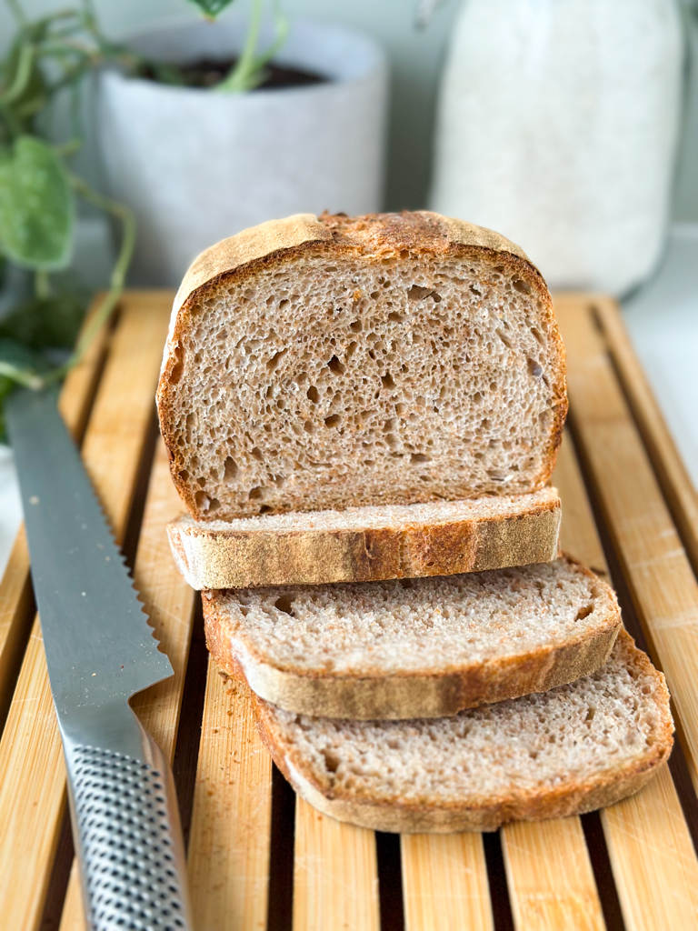 Speltbrood met zuurdesem maken • Betty's Kitchen