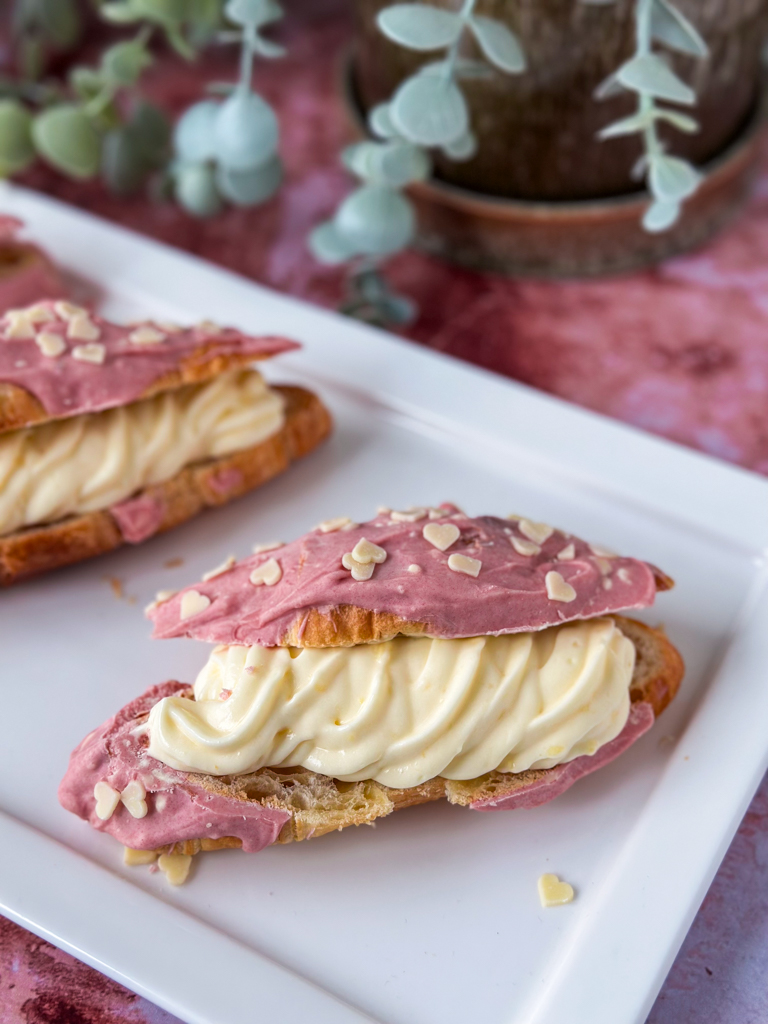 Zelf Crompouce maken (croissant-tompouce) • Betty's Kitchen
