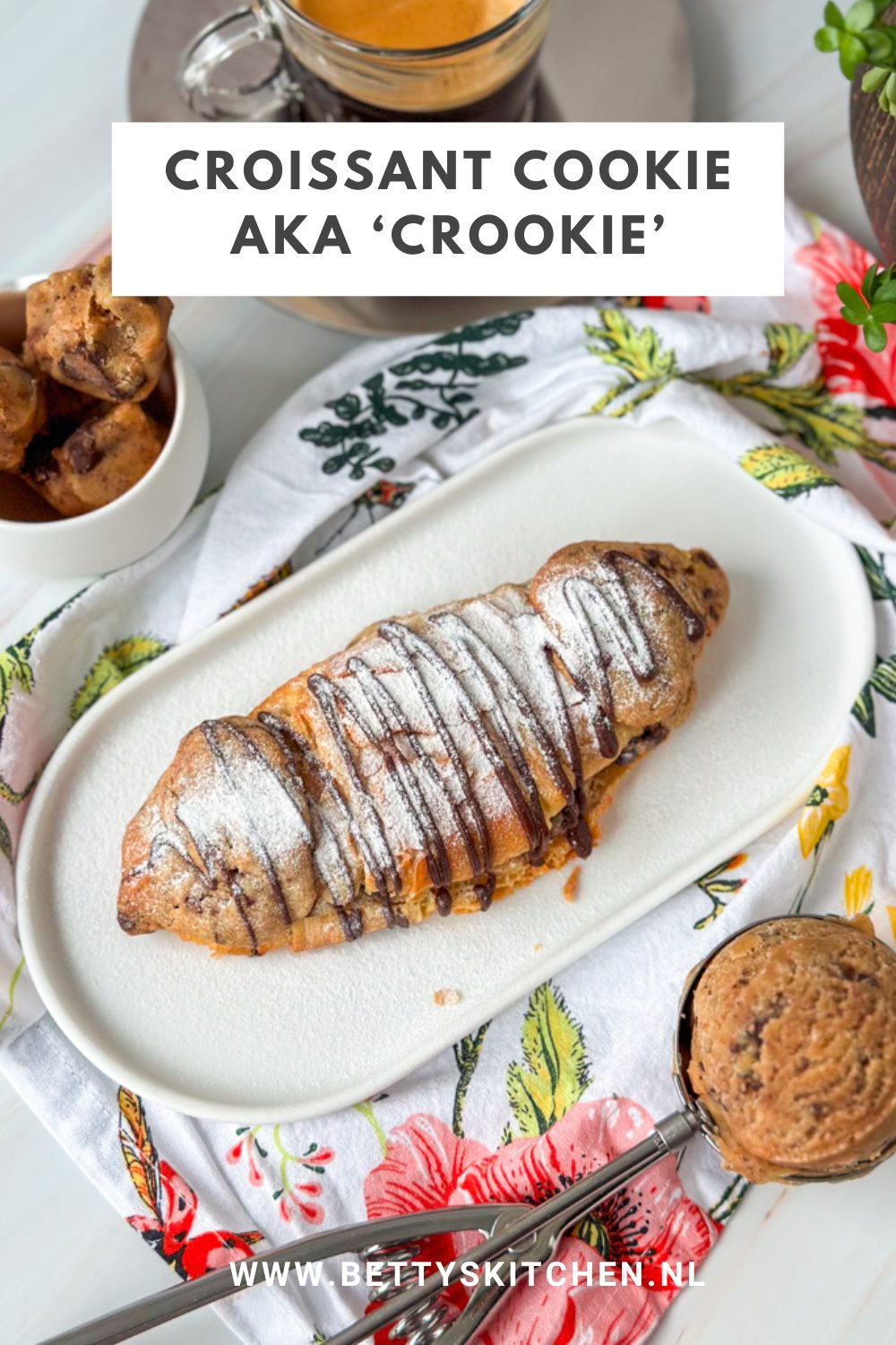 Cookie Croissant a.k.a. 'Crookie' | TikTok Viral Food | Recept | Betty ...