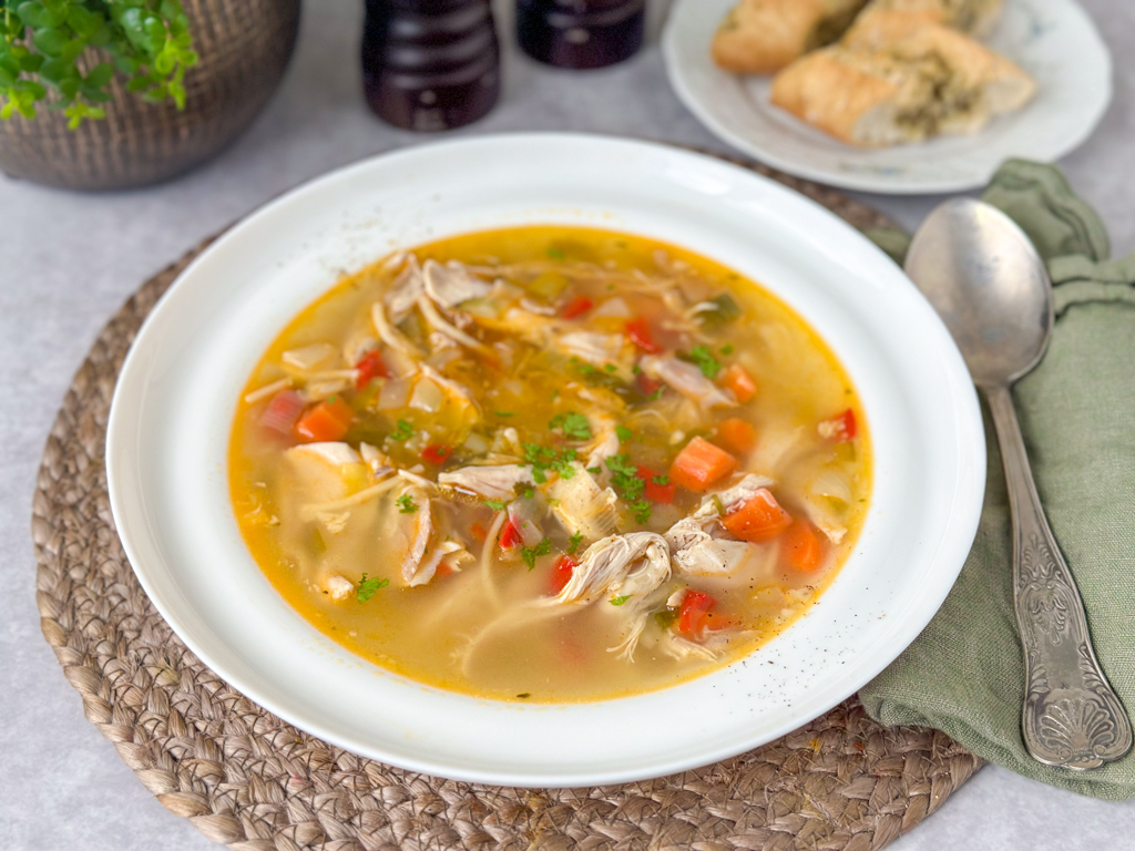 Homemade Kippensoep | Recept | Betty's Kitchen