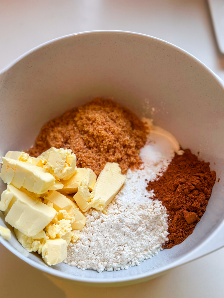 Zelf pepernoten (kruidnoten) bakken | Recept | Betty's Kitchen