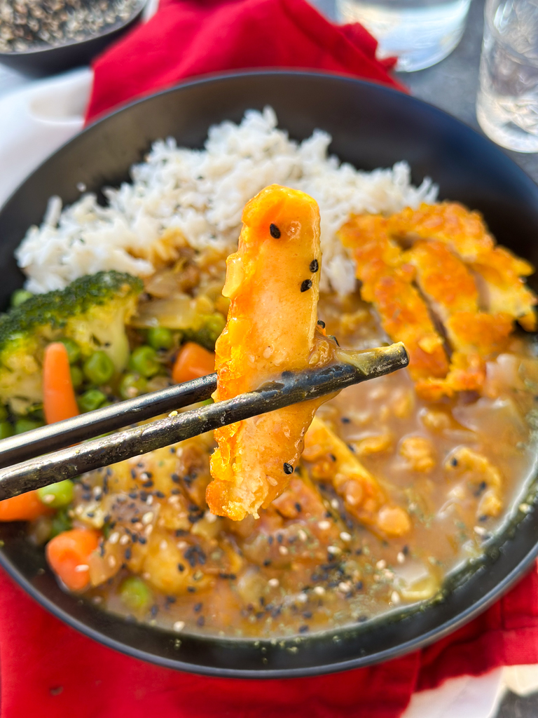 Kip Katsu Curry met rijst en broccoli | Recept | Betty's Kitchen